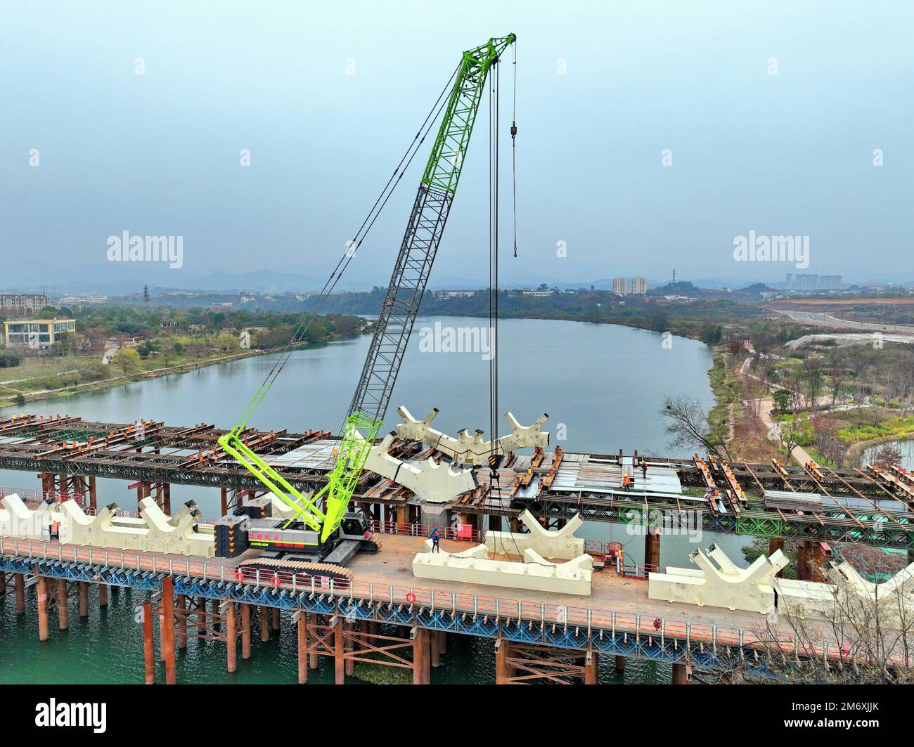Aerial photos show the construction site of Ping'an Bridge in Ganzhou ...