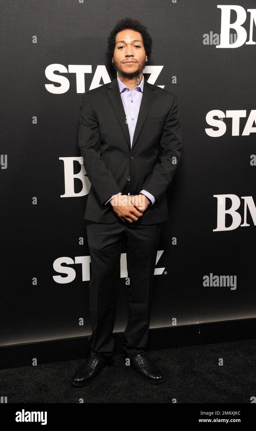 Los Angeles, CA. 5th Jan, 2023. Demetrius Flenory Jr. at arrivals for ...