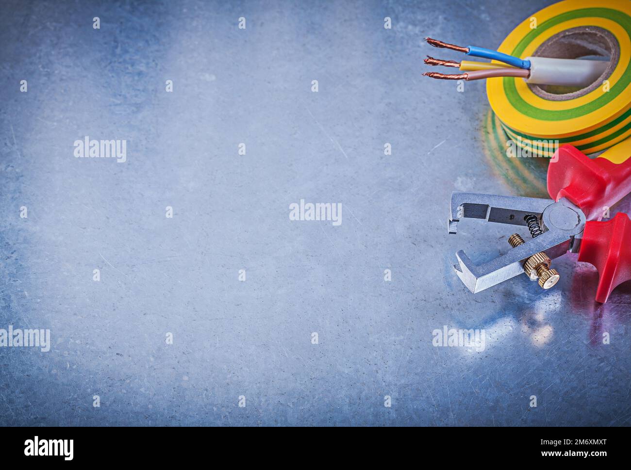 Insulated strippers insulation tape electrical wires on metallic ...