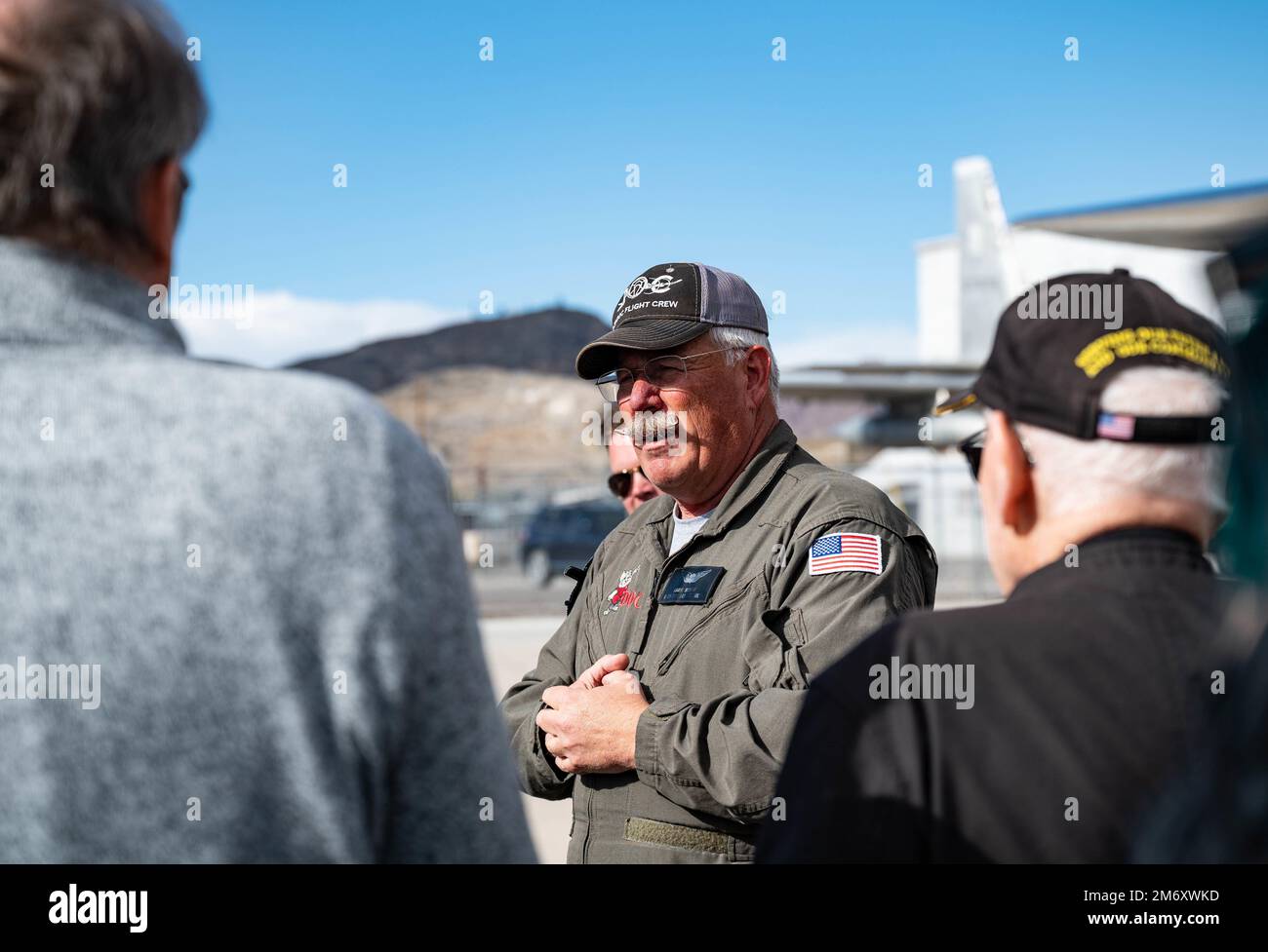 Mark Novak, a volunteer pilot for Doc’s Friends, gives a safety brief ...