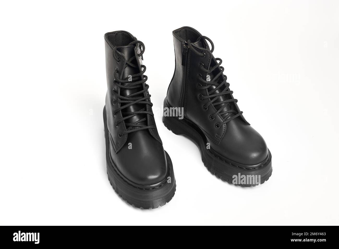 Black women combat boots on high heel platform with lug soles on ...