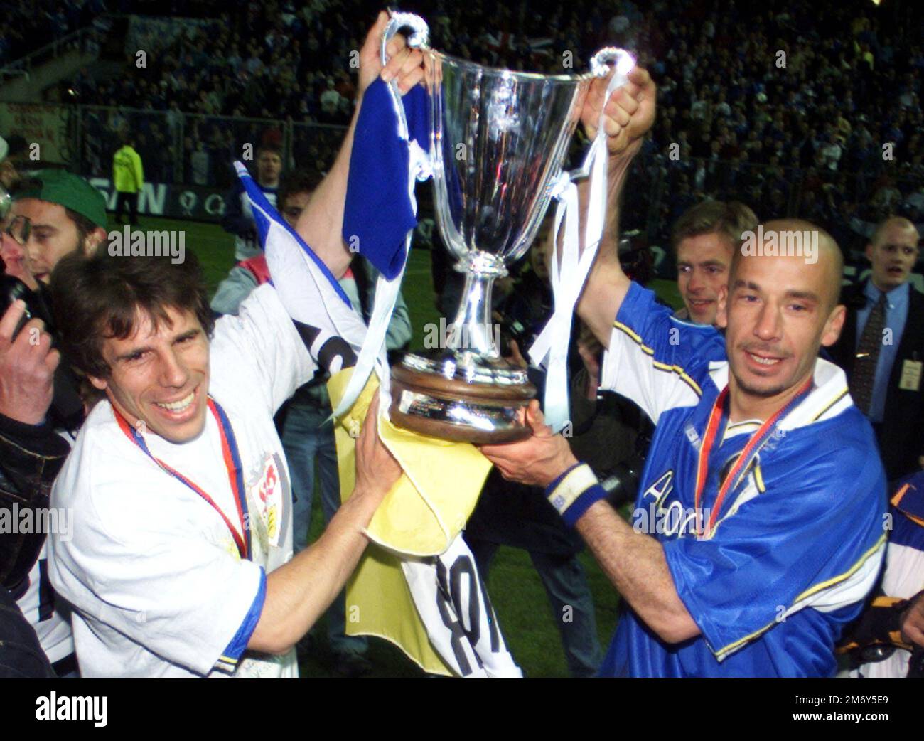 Gianluca vialli trophy hi-res stock photography and images - Alamy