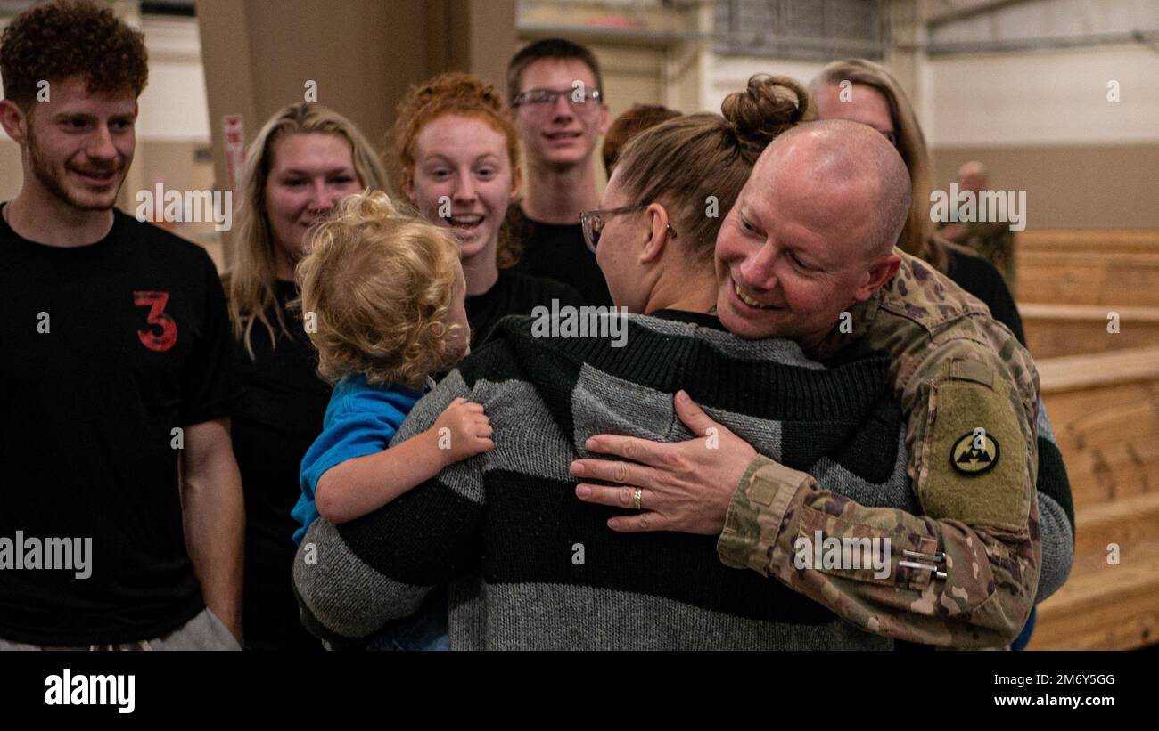 Soldiers assigned with the 3rd Expeditionary Sustainment Command ...