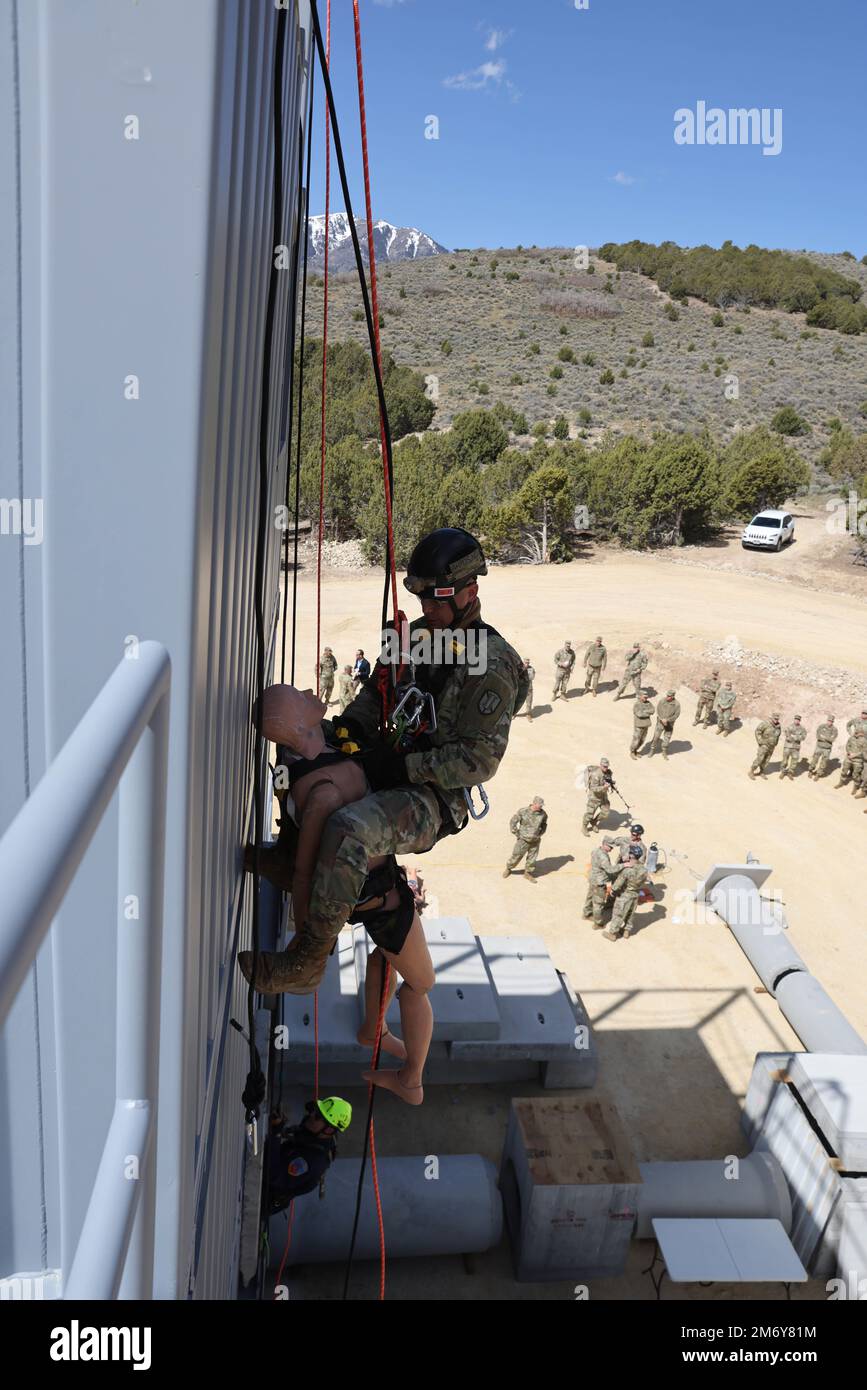 Fema urban search rescue teams hi-res stock photography and images - Alamy