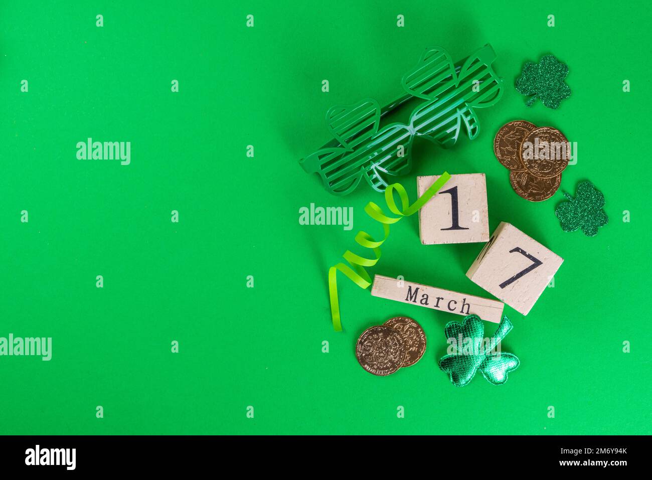 Happy Patrick's Day greeting card party invitation. Accessories for St ...