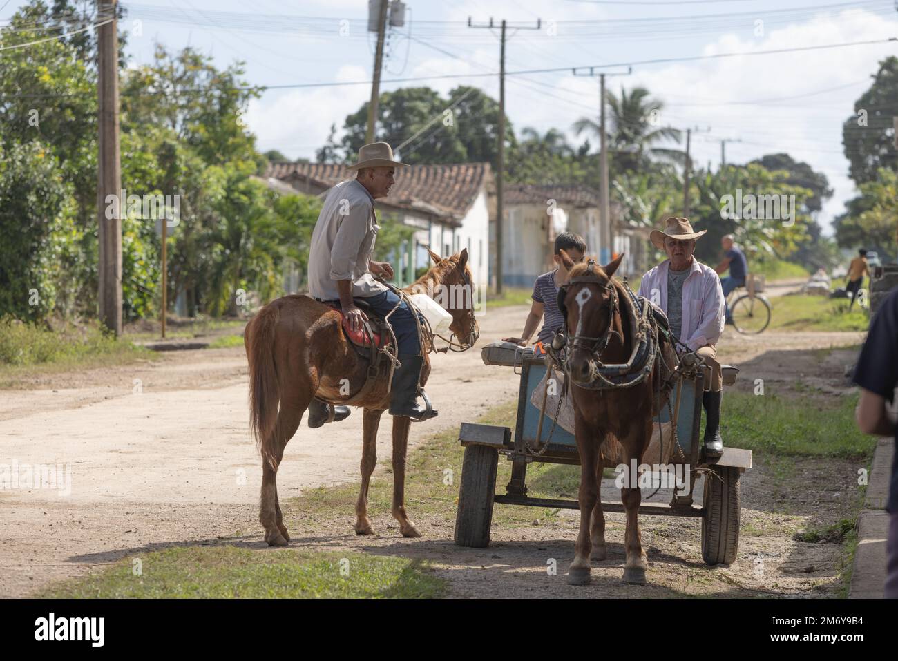 Daily life in cuba hi-res stock photography and images - Alamy
