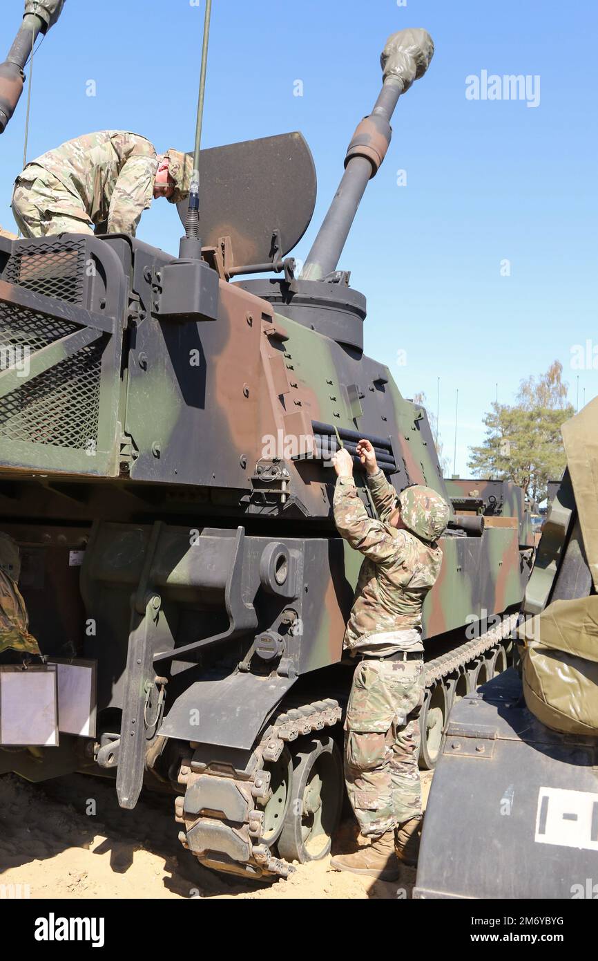 Soldiers with 1st Battalion, 109th Field Artillery Regiment, 55th ...