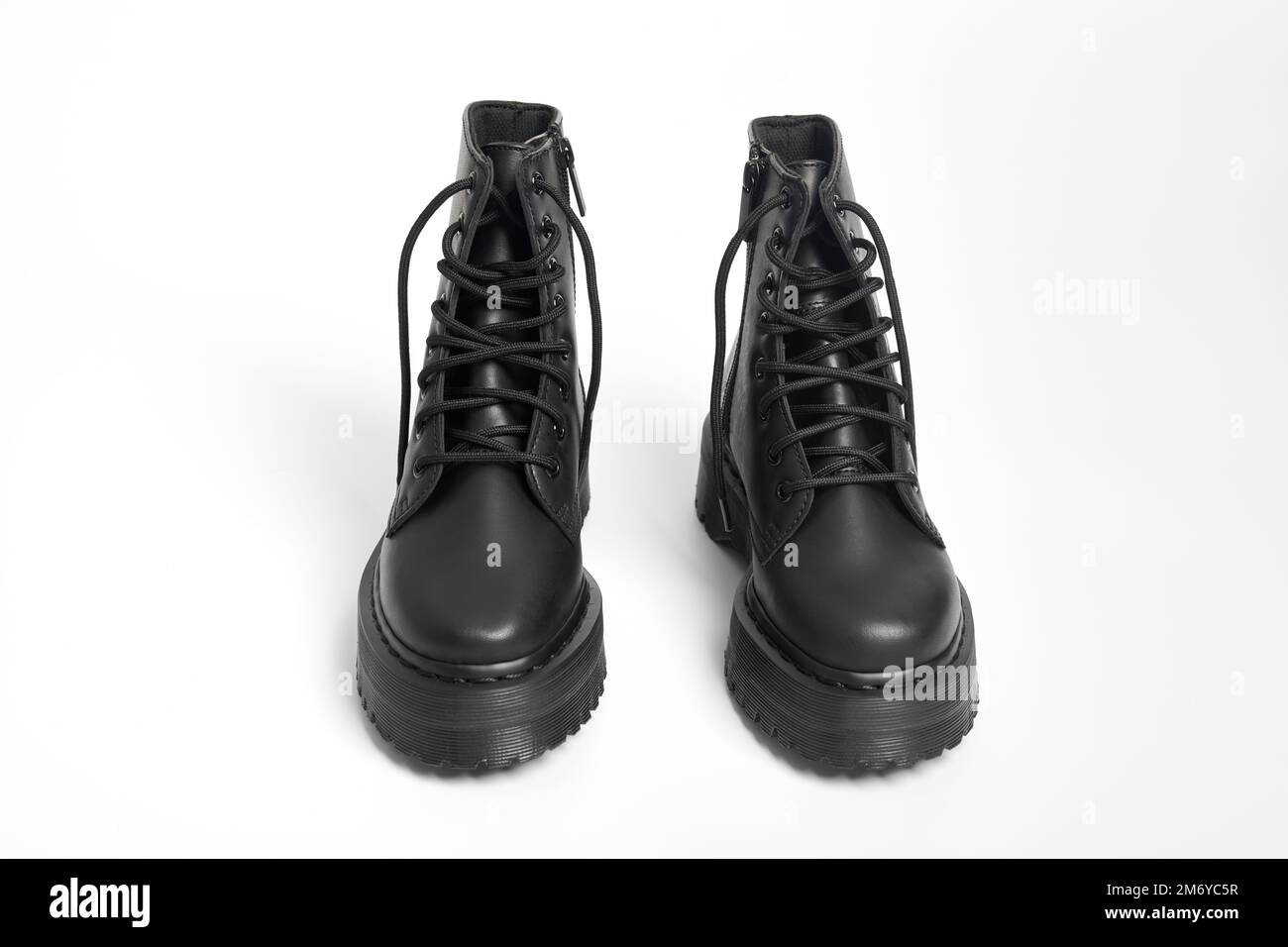 Black women combat boots on high heel platform with lug soles on ...