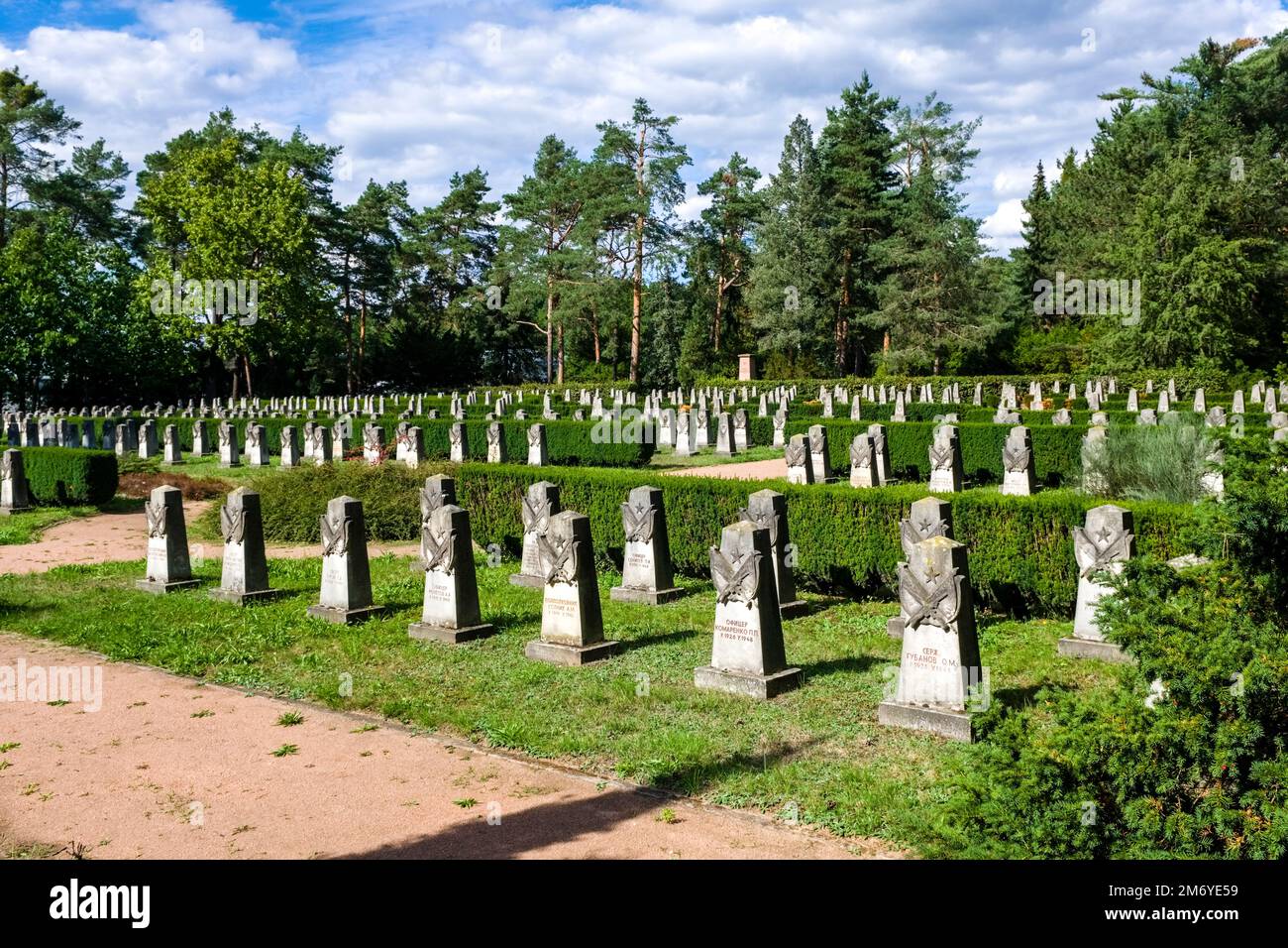 Grave yards in the Dresden Soviet garrison cemetery, Sowjetischer ...