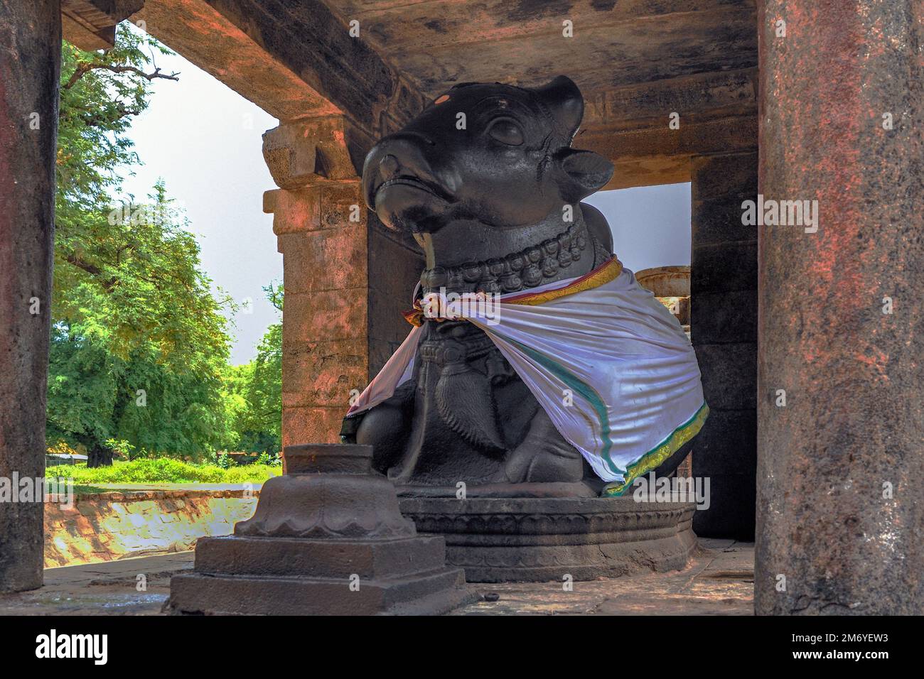 Heritage-Entrance of 12th Century Chola king Raja Raja II.temple ...