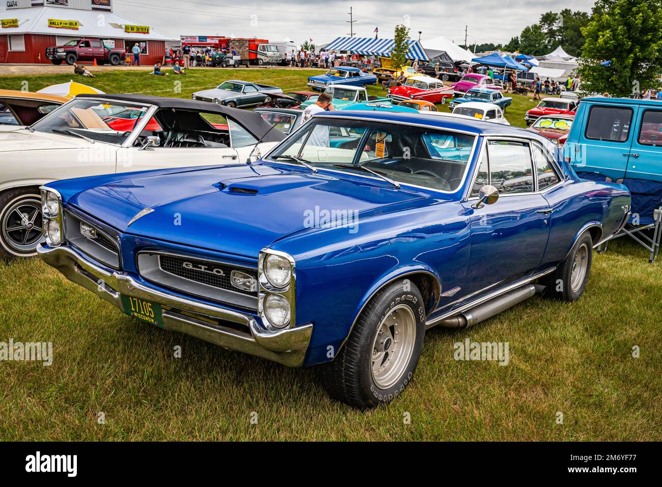 1966 pontiac gto hi-res stock photography and images - Alamy
