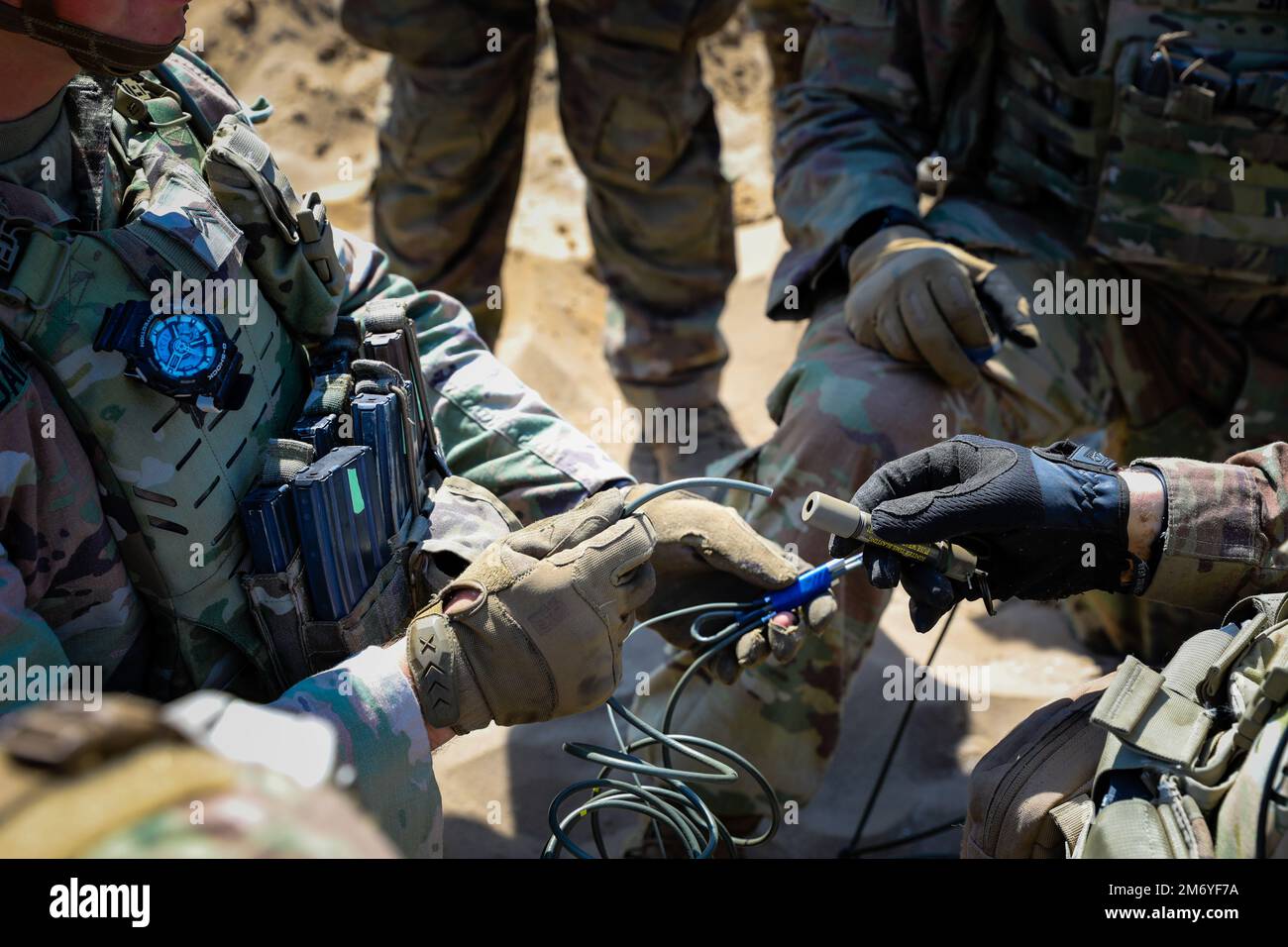 U.S. Soldiers assigned to the 1st Battalion, 8th Infantry Regiment, 3rd ...