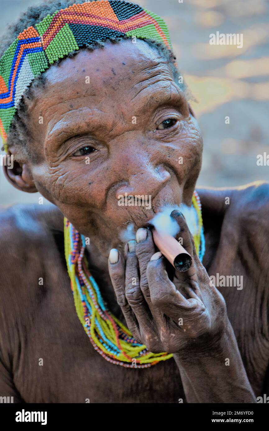 Faces of the World: Bushman of the Kalihari Stock Photo - Alamy