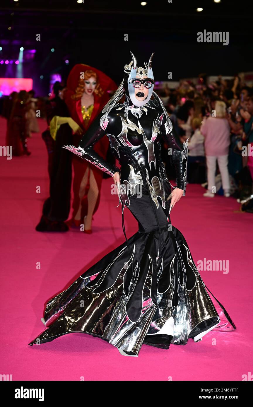 London, UK - 6th January 2023, The Queens Walk at RuPaul’s DragCon UK ...