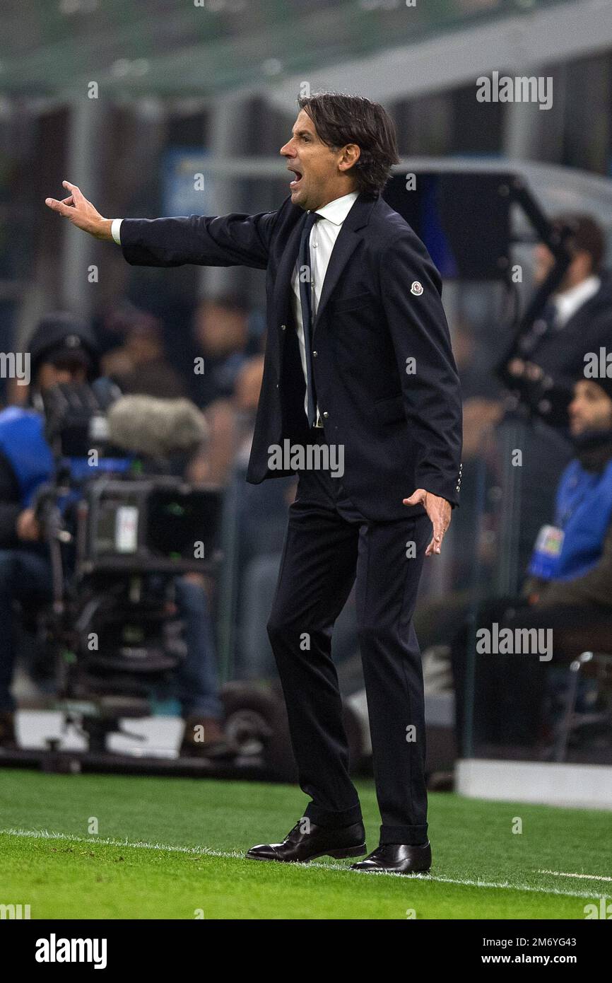 Simone inzaghi 2023 hi-res stock photography and images - Alamy