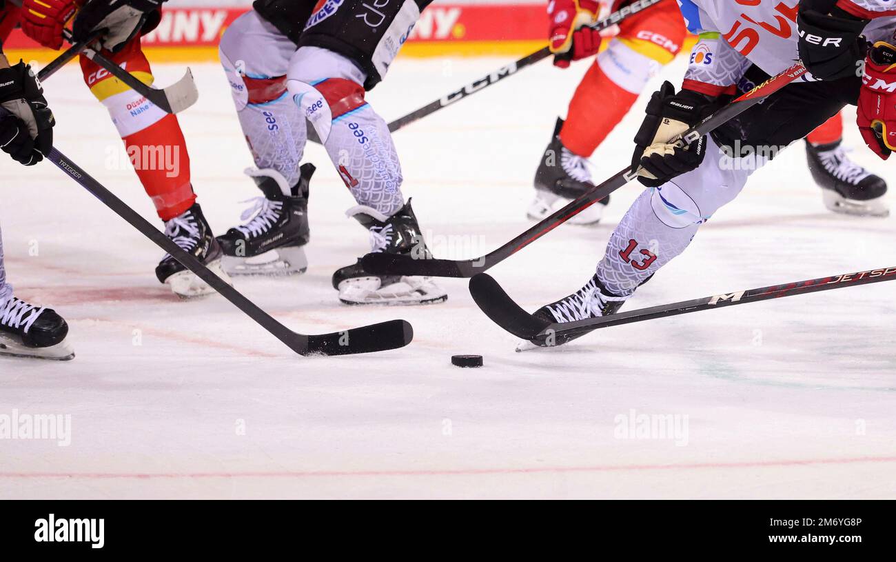 Puk icon hi-res stock photography and images - Alamy