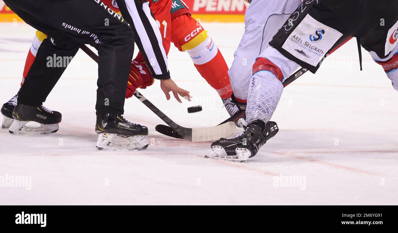 Puk icon hi-res stock photography and images - Alamy