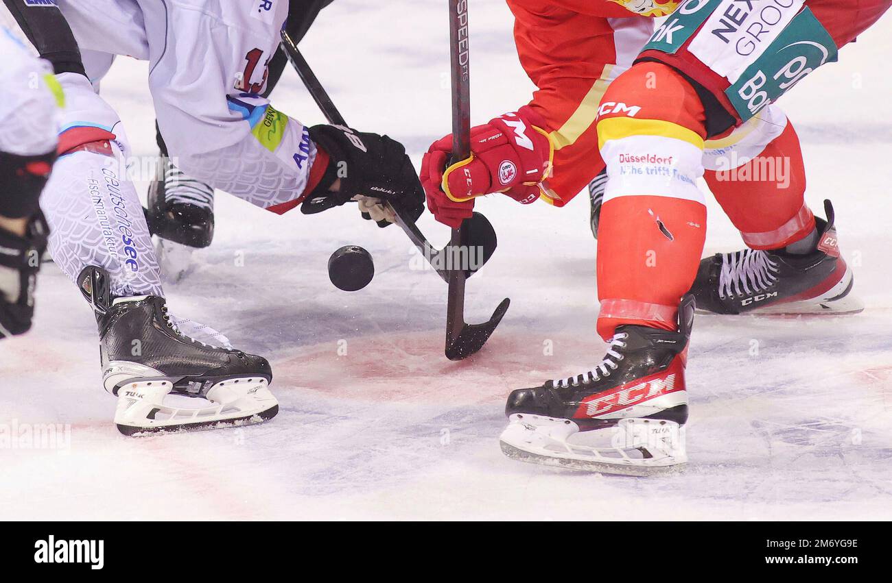 Puk icon hi-res stock photography and images - Alamy