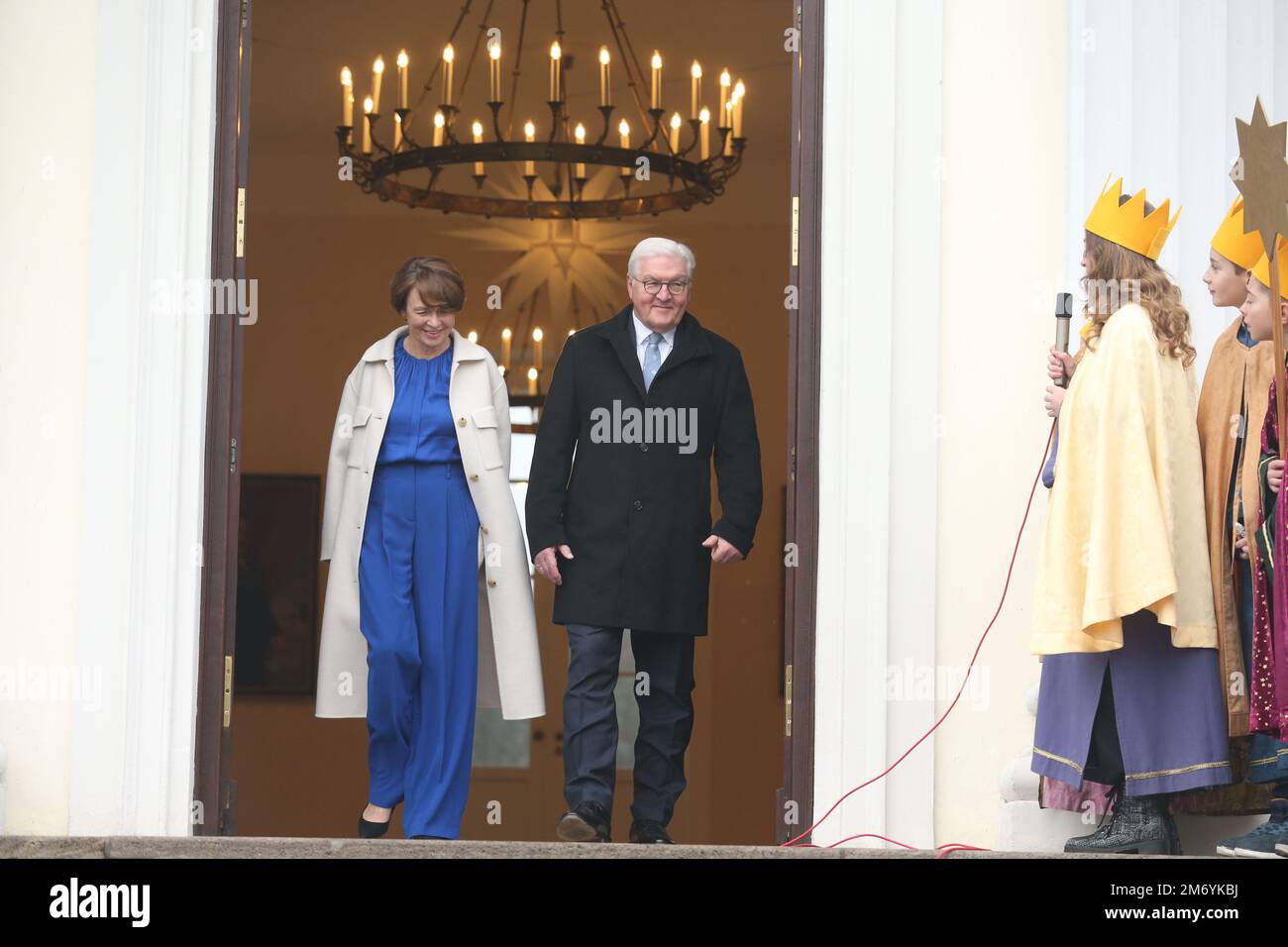 Sternsinger steinmeier hi-res stock photography and images - Alamy