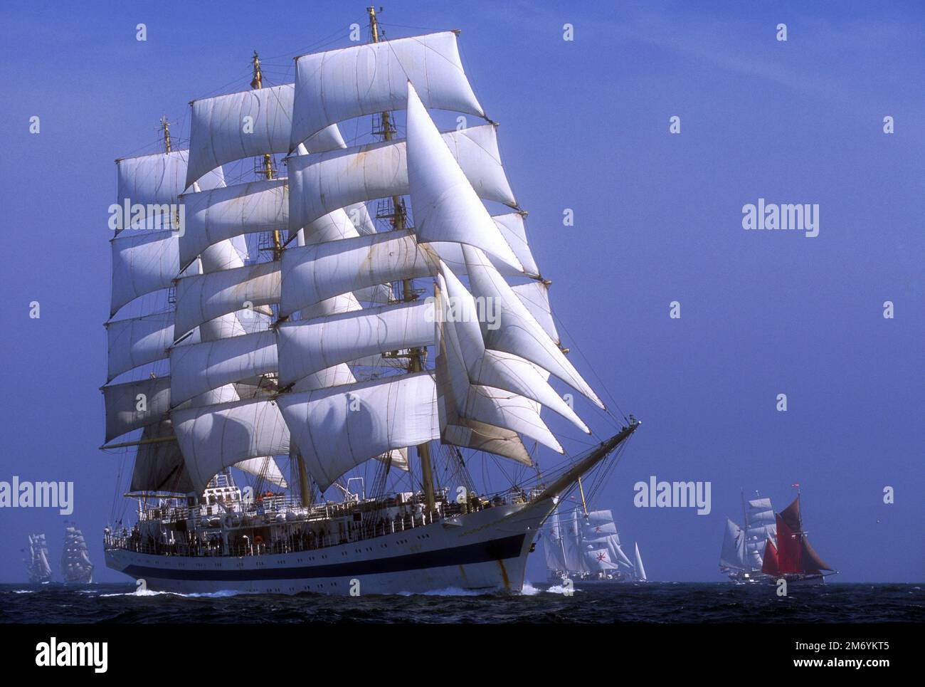 Russian tall ship Mir, Torbay race start, 2005 Stock Photo - Alamy