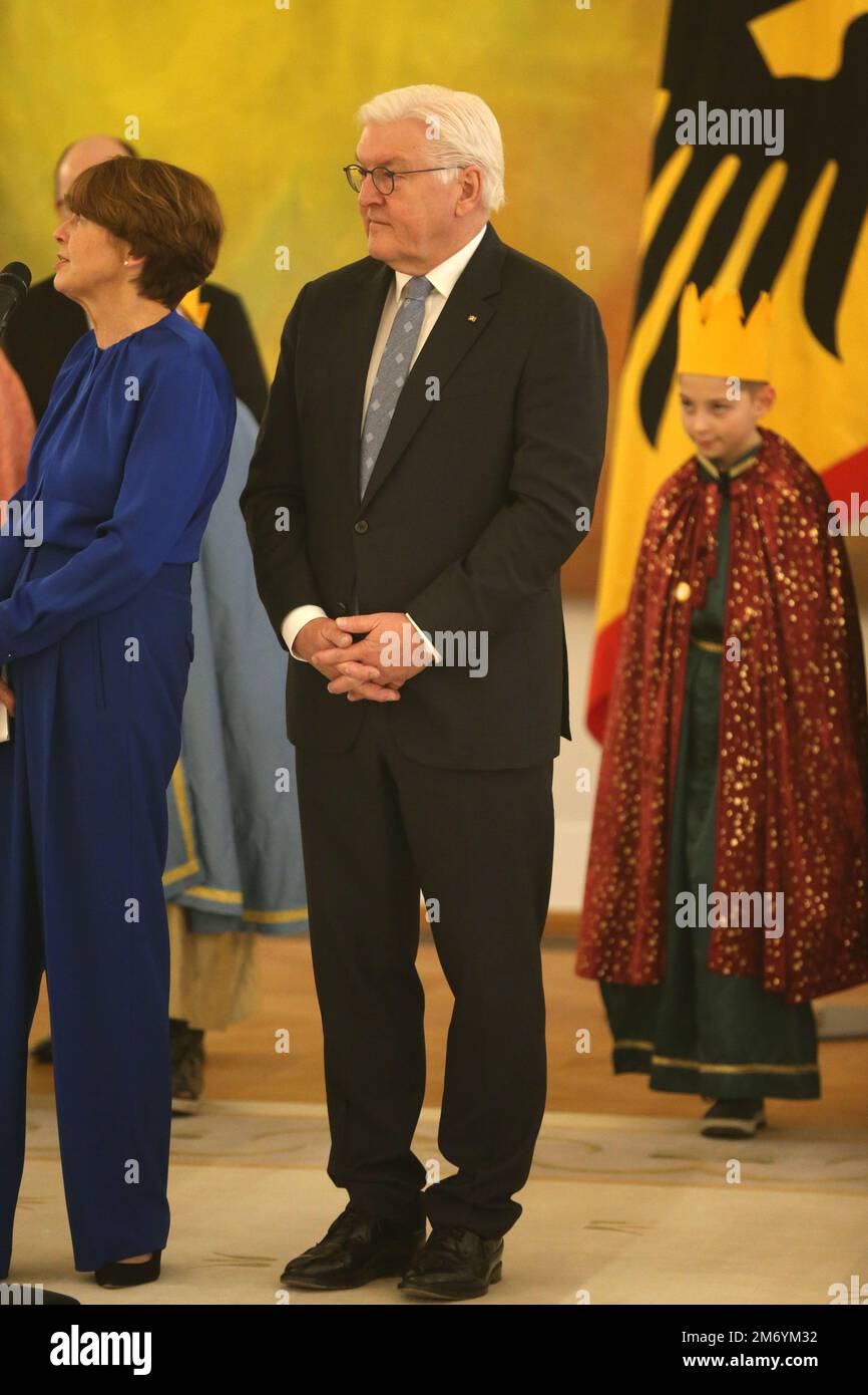 Sternsinger steinmeier hi-res stock photography and images - Alamy