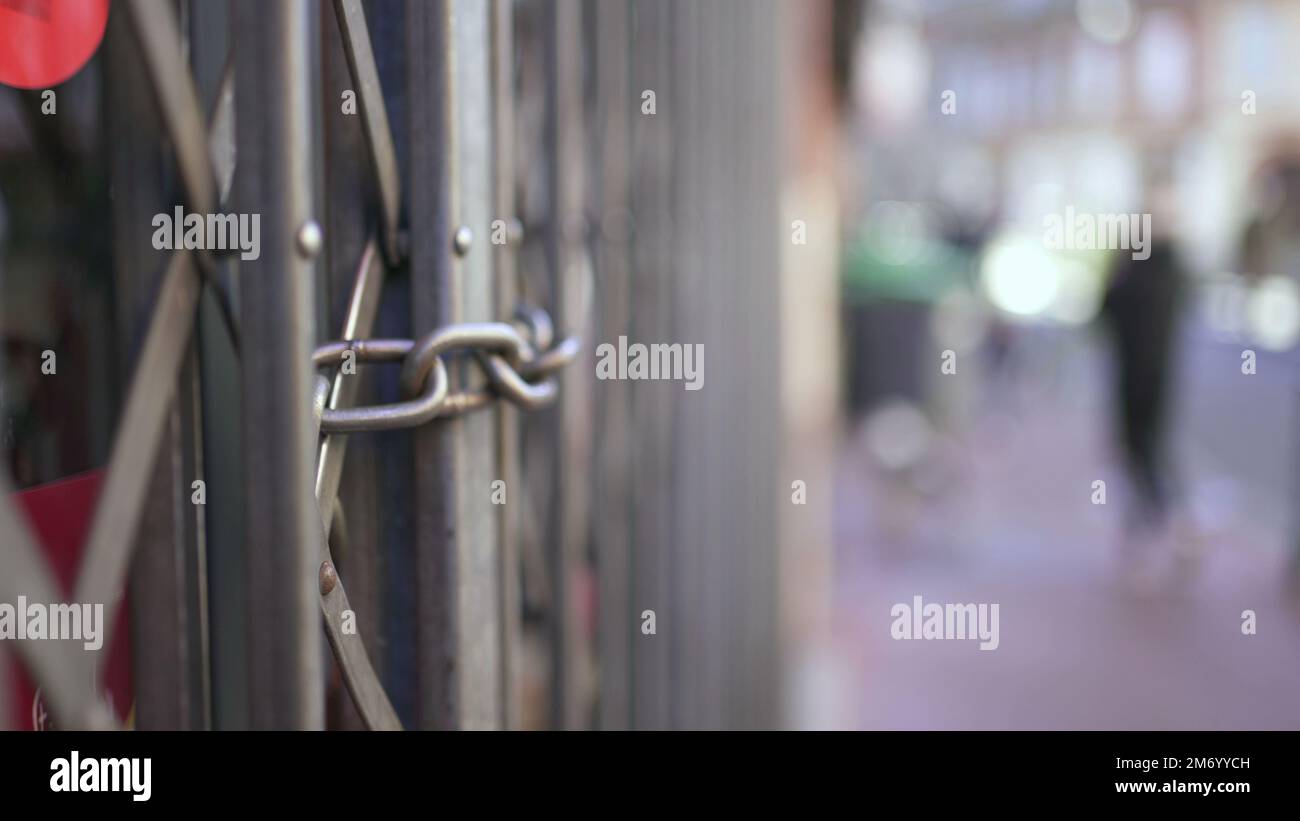 Street store front closed for business2 Stock Photo - Alamy