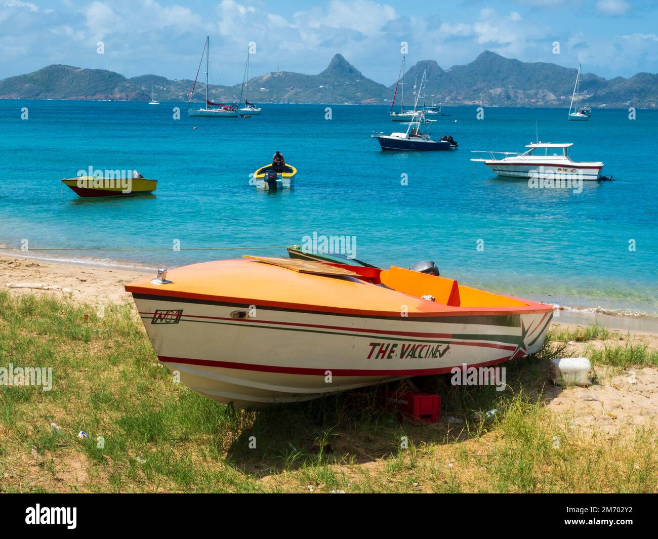 Mayreau, Grenadines, Caribbean island. Saline Bay. Boat Stock Photo - Alamy