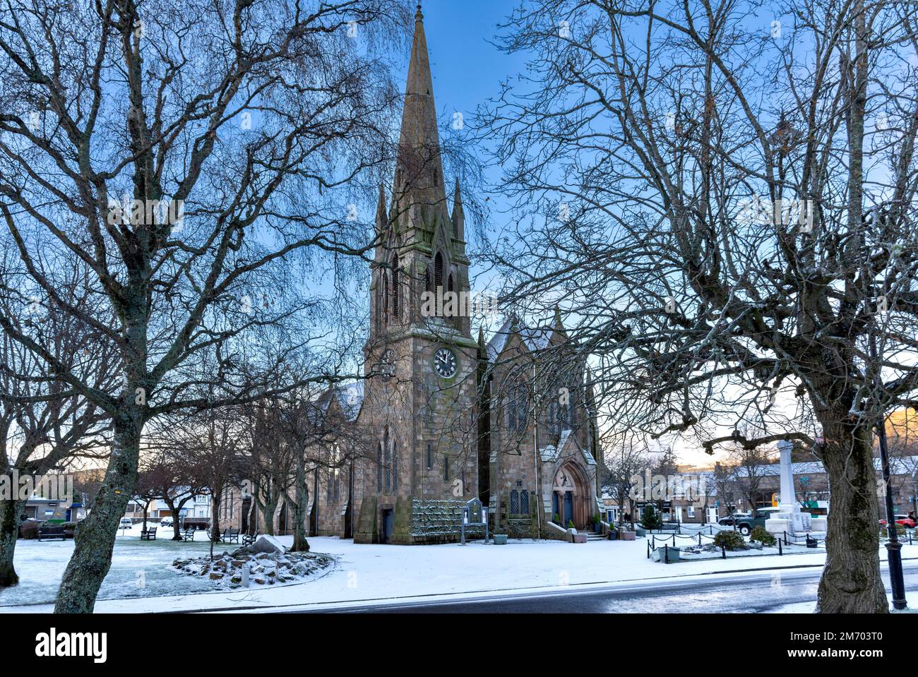 Scottish church snow hi-res stock photography and images - Alamy