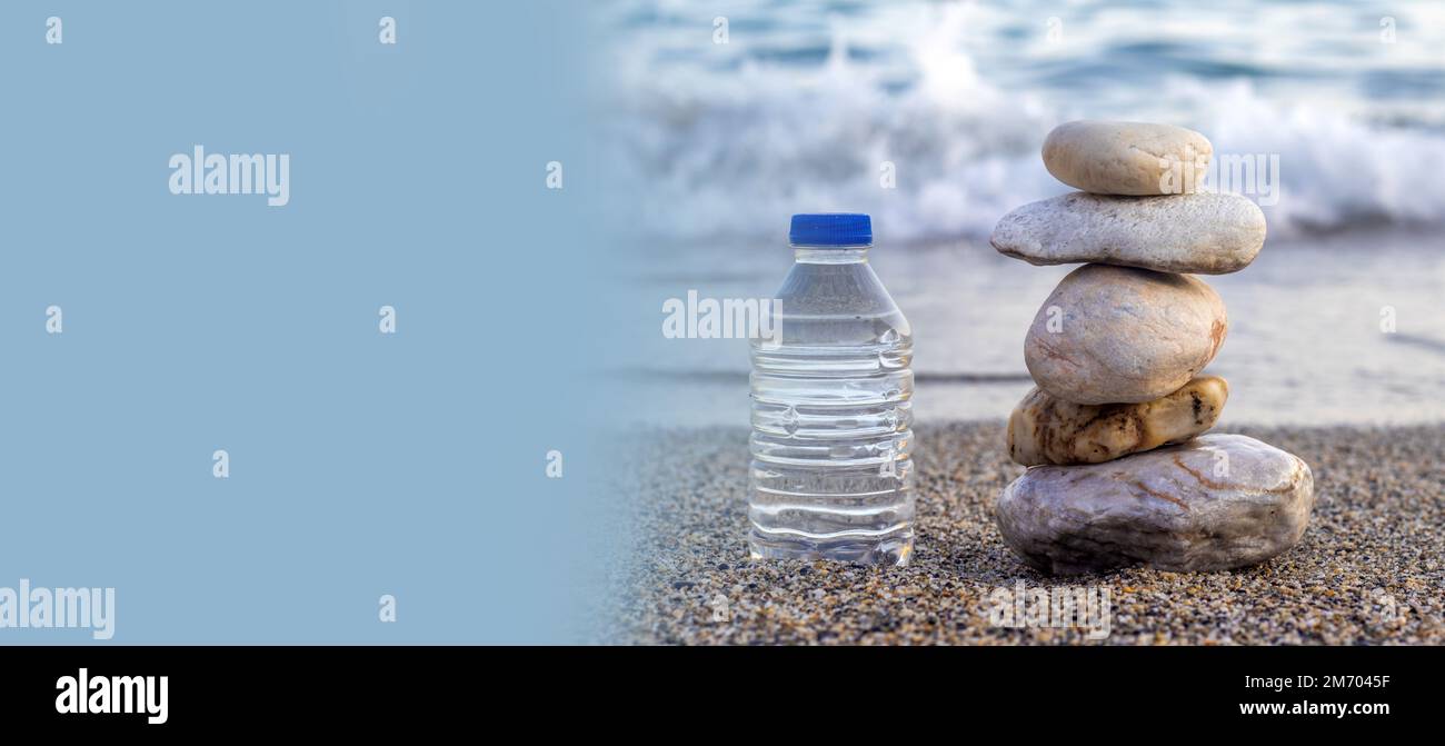 Plastic bottle pyramid hi-res stock photography and images - Alamy