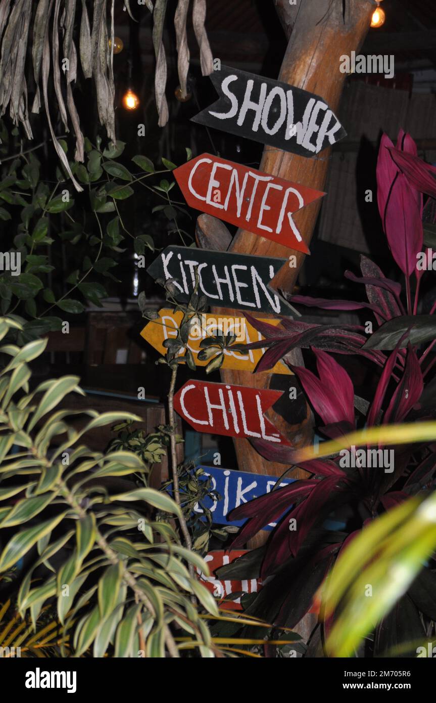 Hand painted signs hi-res stock photography and images - Alamy