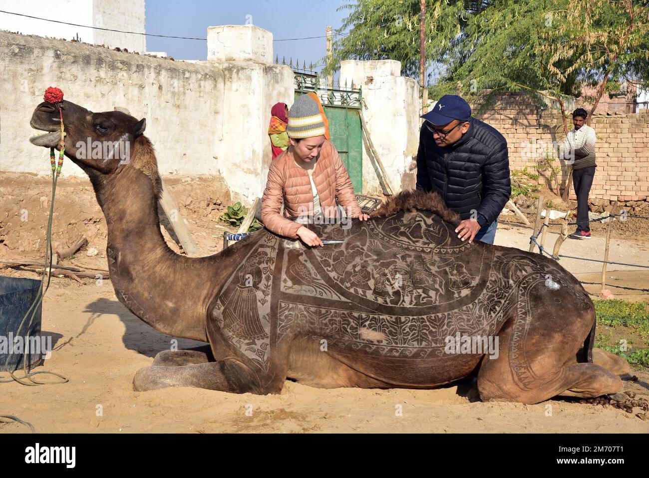 (1/5/2023) Hairstylist turned artist Megumi Takeichi of Japan cuts ...