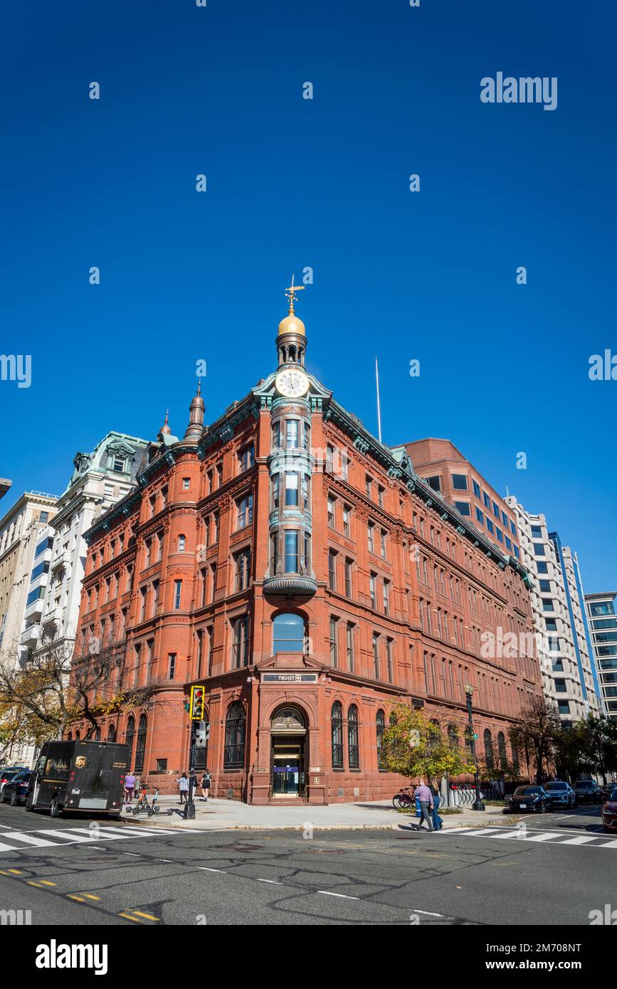 Near dupont circle hi-res stock photography and images - Alamy