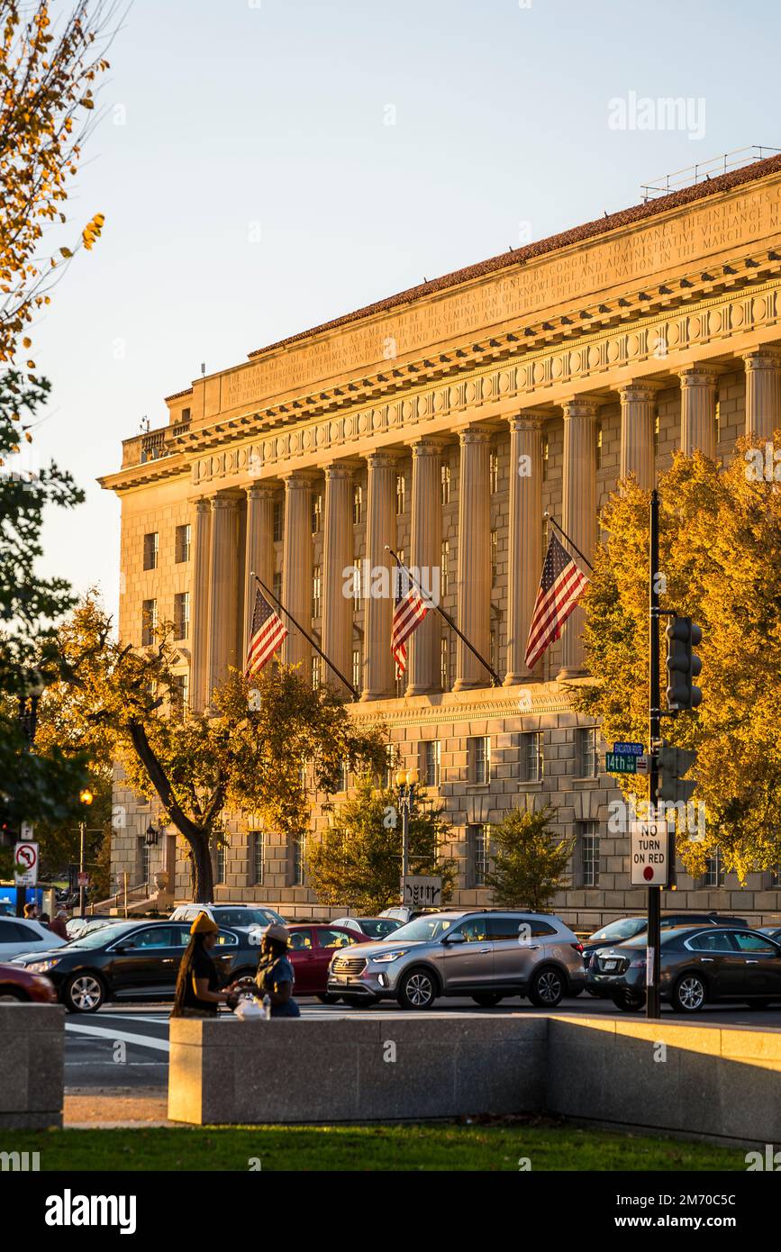 The william jefferson clinton west building hi-res stock photography ...