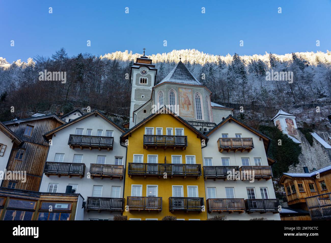 Hallstatt austria winter hi-res stock photography and images - Alamy