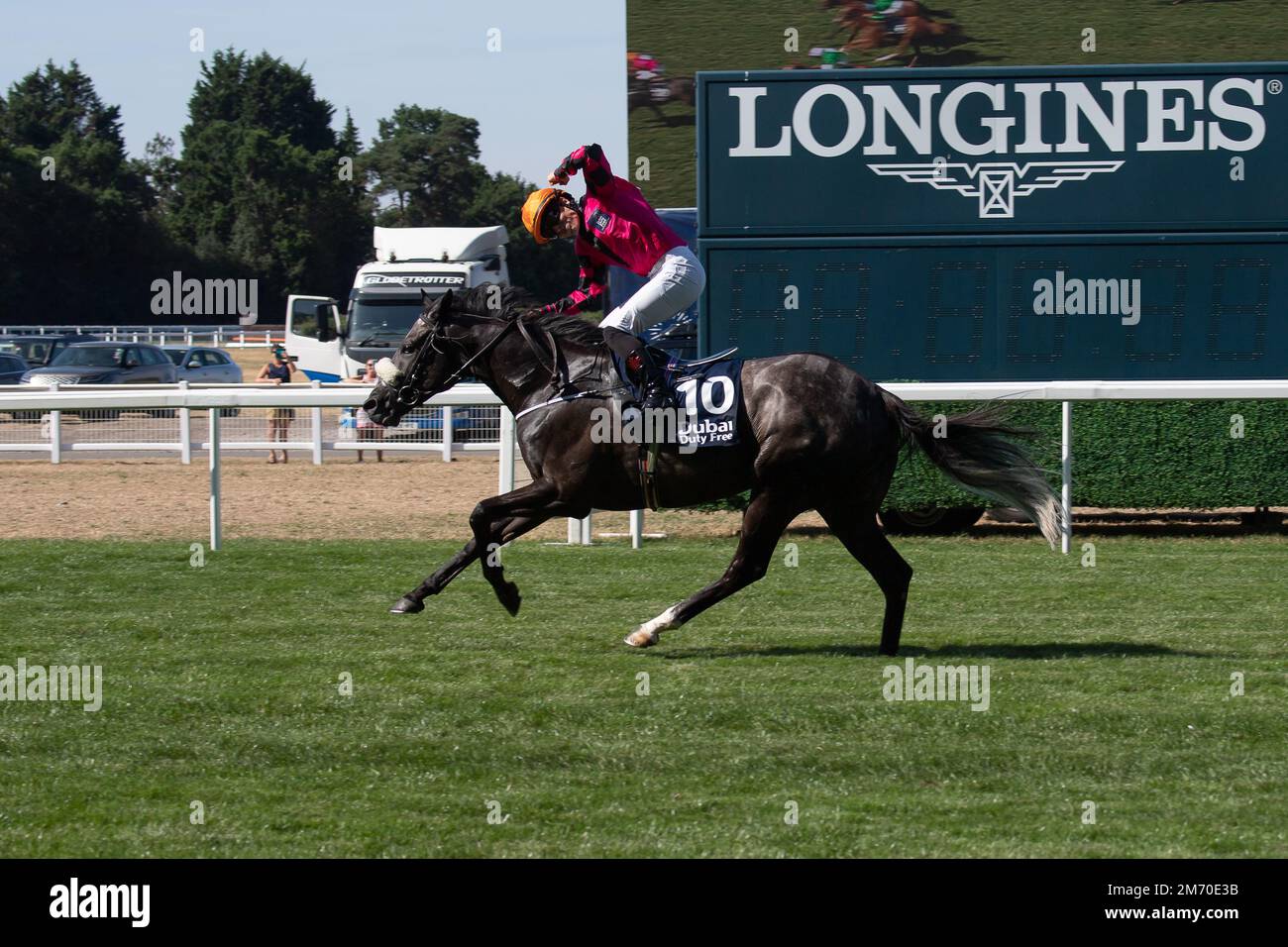 Ascot, Berkshire, UK. 6th August, 2022. Horse Jungle Cove ridden by ...