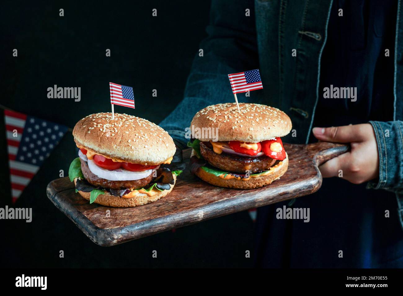 Memorial day hamburger hi-res stock photography and images - Alamy