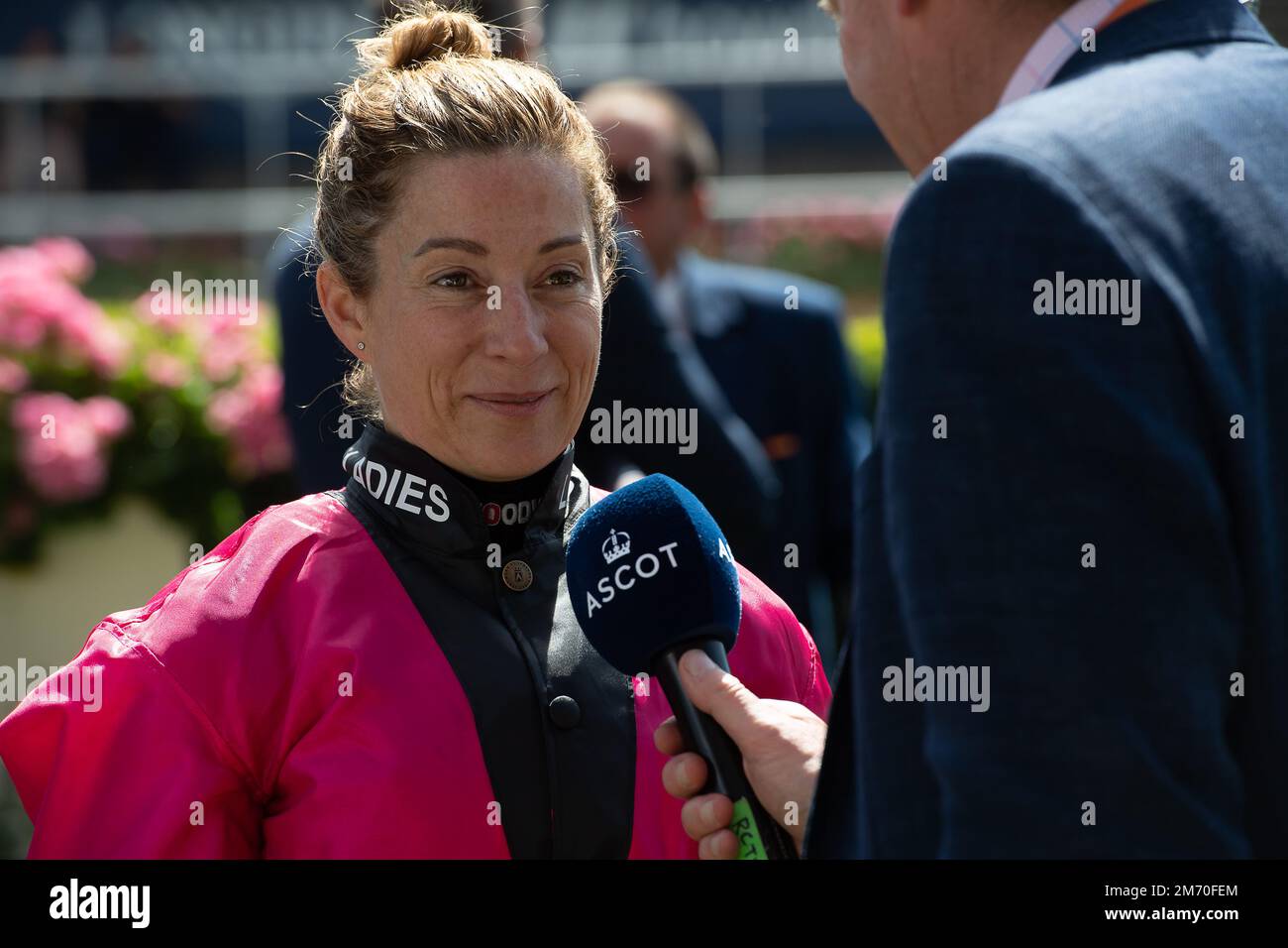 Ascot, Berkshire, UK. 6th August, 2022. Jockey Hayley Turner winner of ...