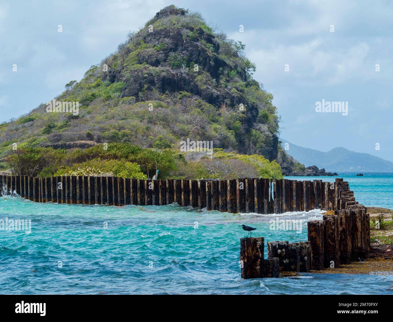Union Island, Grenadines, Caribbean. Frigate Island reached by a ...