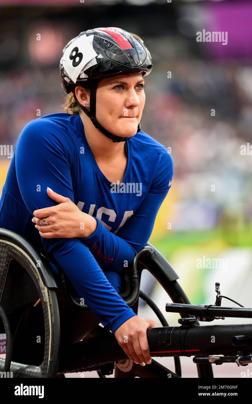 Chelsea McClammer of USA competing in the T53 800m wheelchair race ...