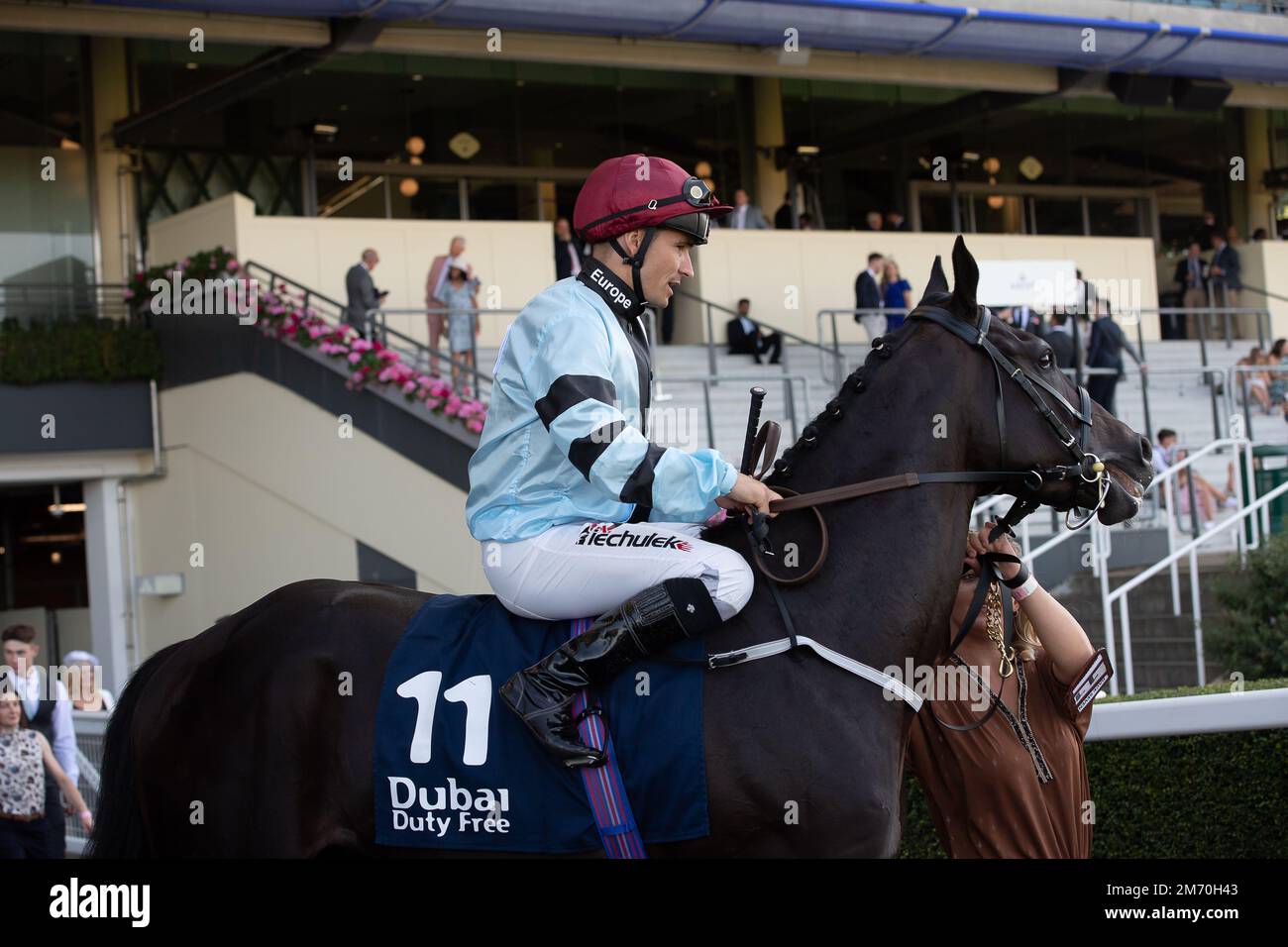 Woottonsun hi-res stock photography and images - Alamy