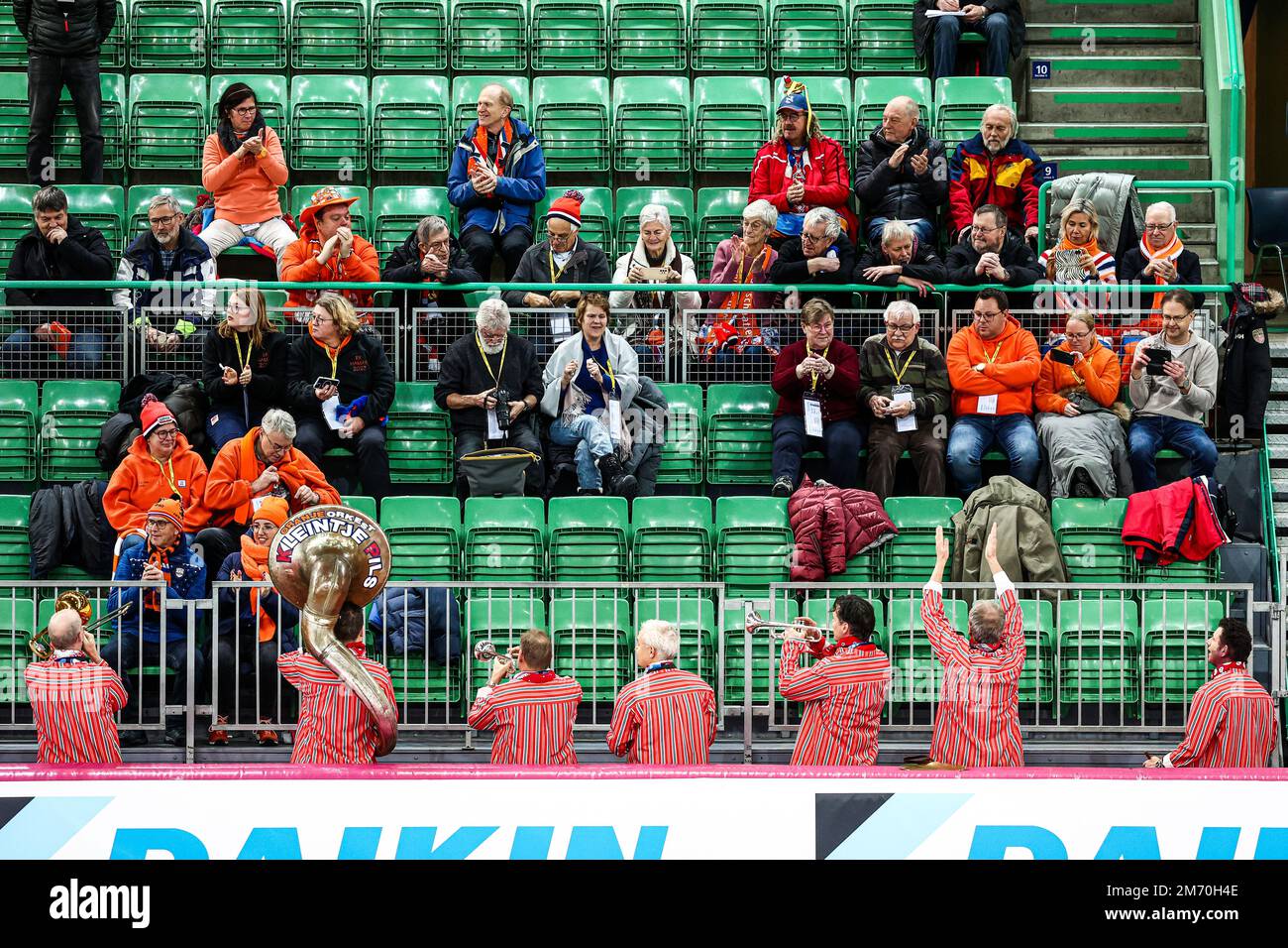 HAMAR - Dutch fans during the ISU European Speed Skating Championships ...