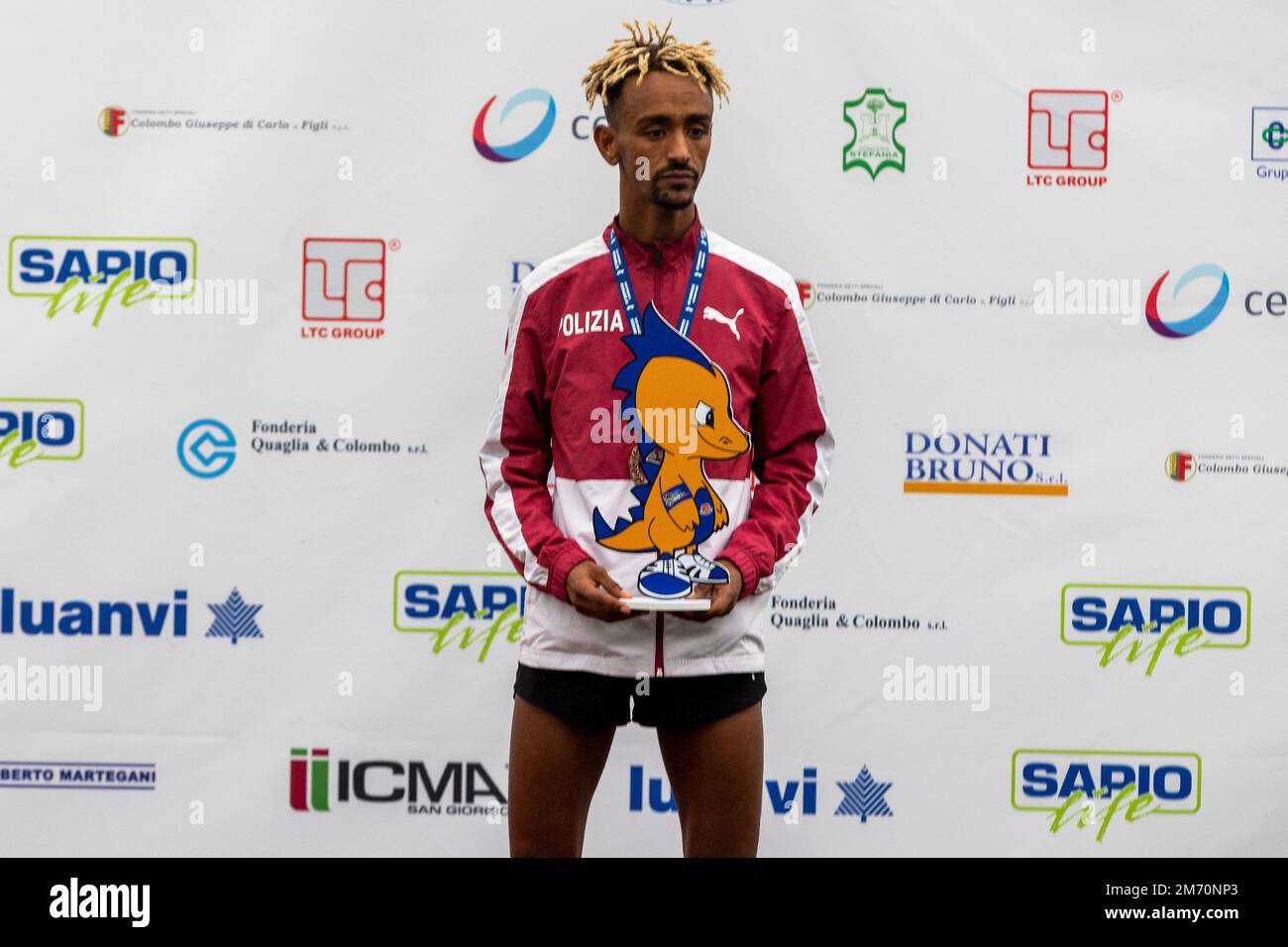 Yeman crippa hi-res stock photography and images - Alamy