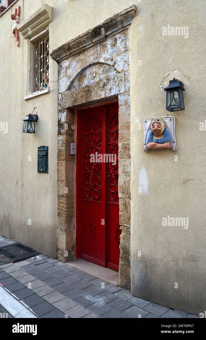 Cute entrance door in Neve Tzedek district in Tel Aviv Stock Photo - Alamy