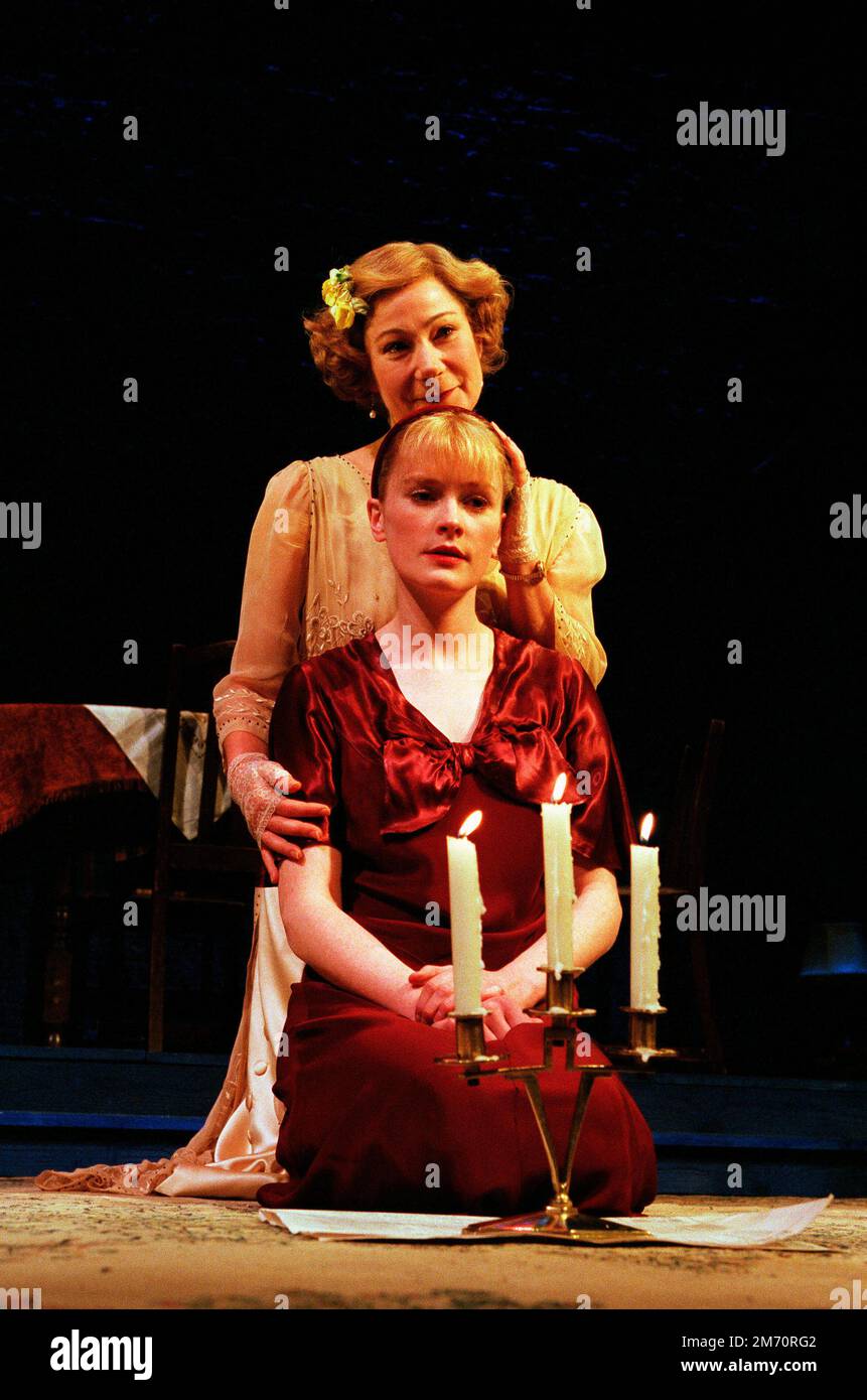 Actor claire williams hi-res stock photography and images - Alamy