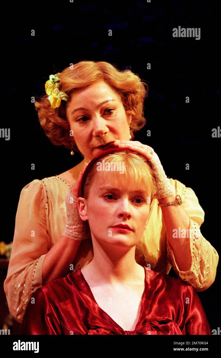 Claire skinner hi-res stock photography and images - Alamy