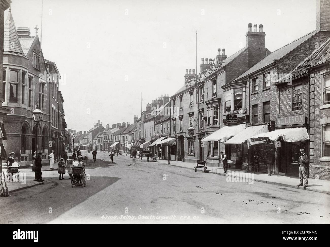 Vintage late 19th/early 20th century photograph: Gawthorpe Street ...