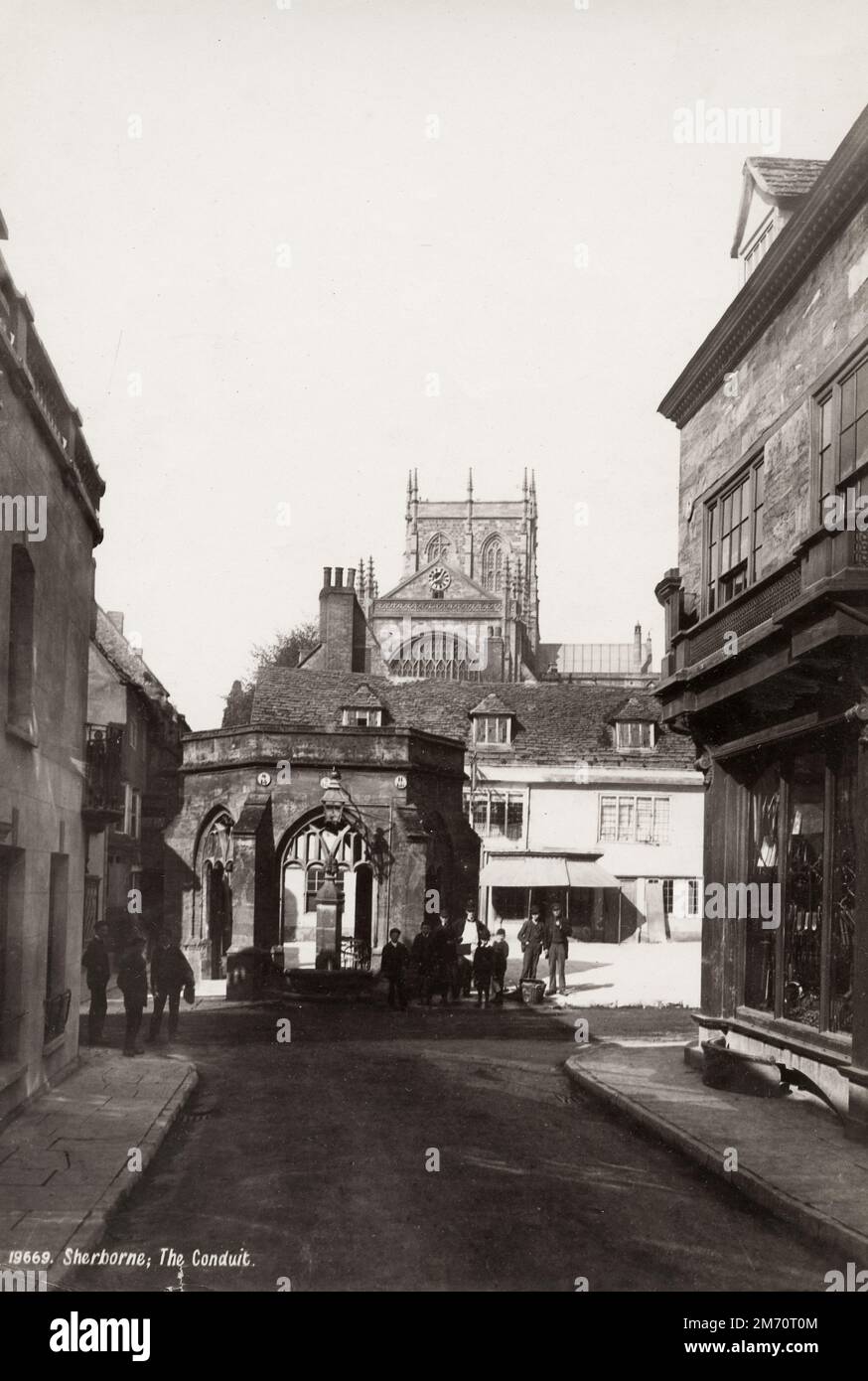 Vintage late 19th/early 20th century photograph: The Conduit ...