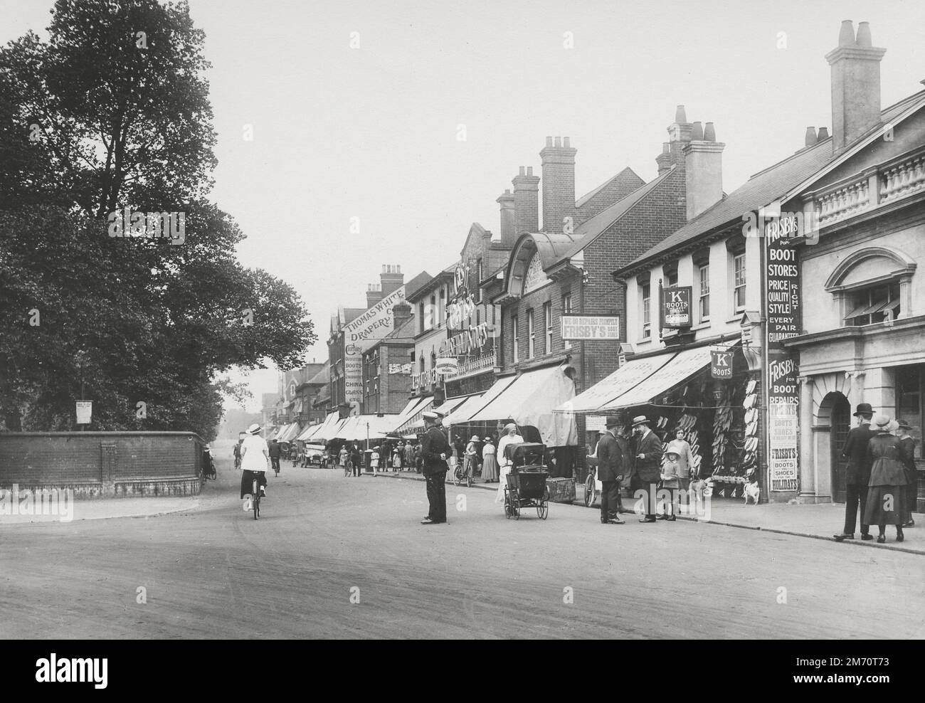 Vintage late 19th/early 20th century photograph: 1919 - Lynchford Road ...