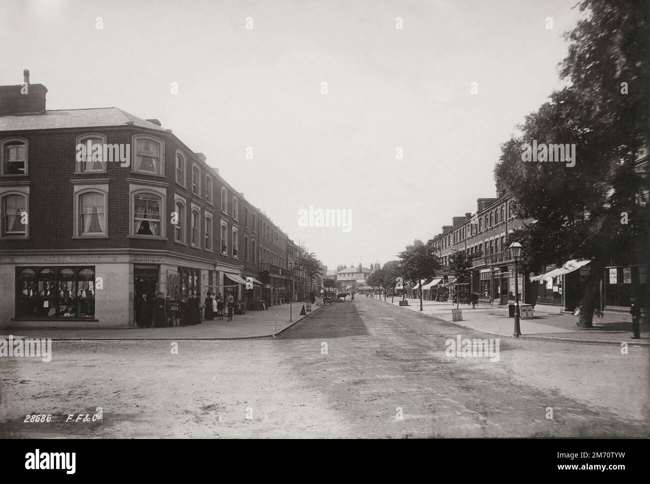 Vintage late 19th/early 20th century photograph: 1891 - Street scene ...