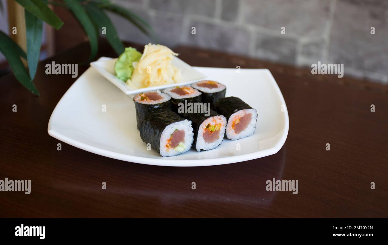Tuna Maki. Sushi rice combined with premium tuna fish Stock Photo - Alamy